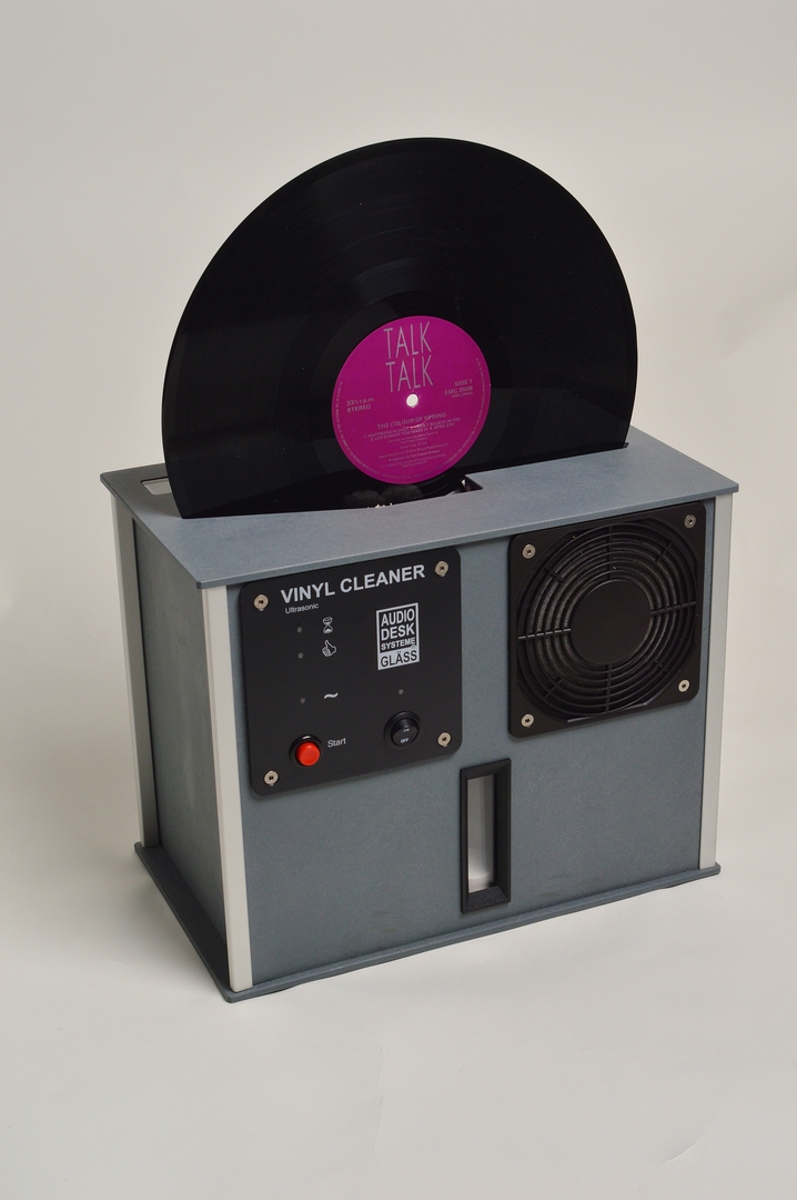 Audiodesksysteme Vinyl Cleaner Competition - hi-fi+
